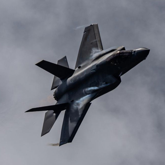 Features | Lockheed Martin Canada
